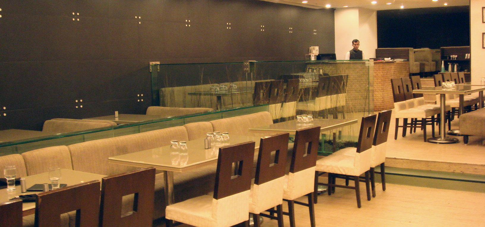 Vegetarian Restaurant in South Mumbai | Family Banquet Hall in South Mumbai
